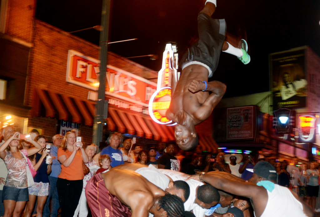 Photography by Warren Dillaway - Ashtabula Arts Center